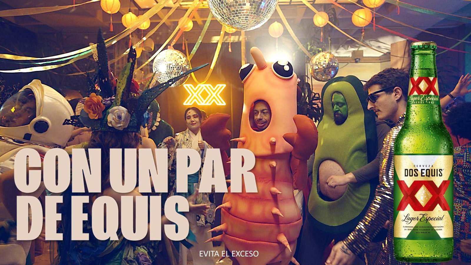 EL MUNDO QUIERE VERTE VIVIR CON UN PAR DE EQUIS – DISTRITO MAGAZINE