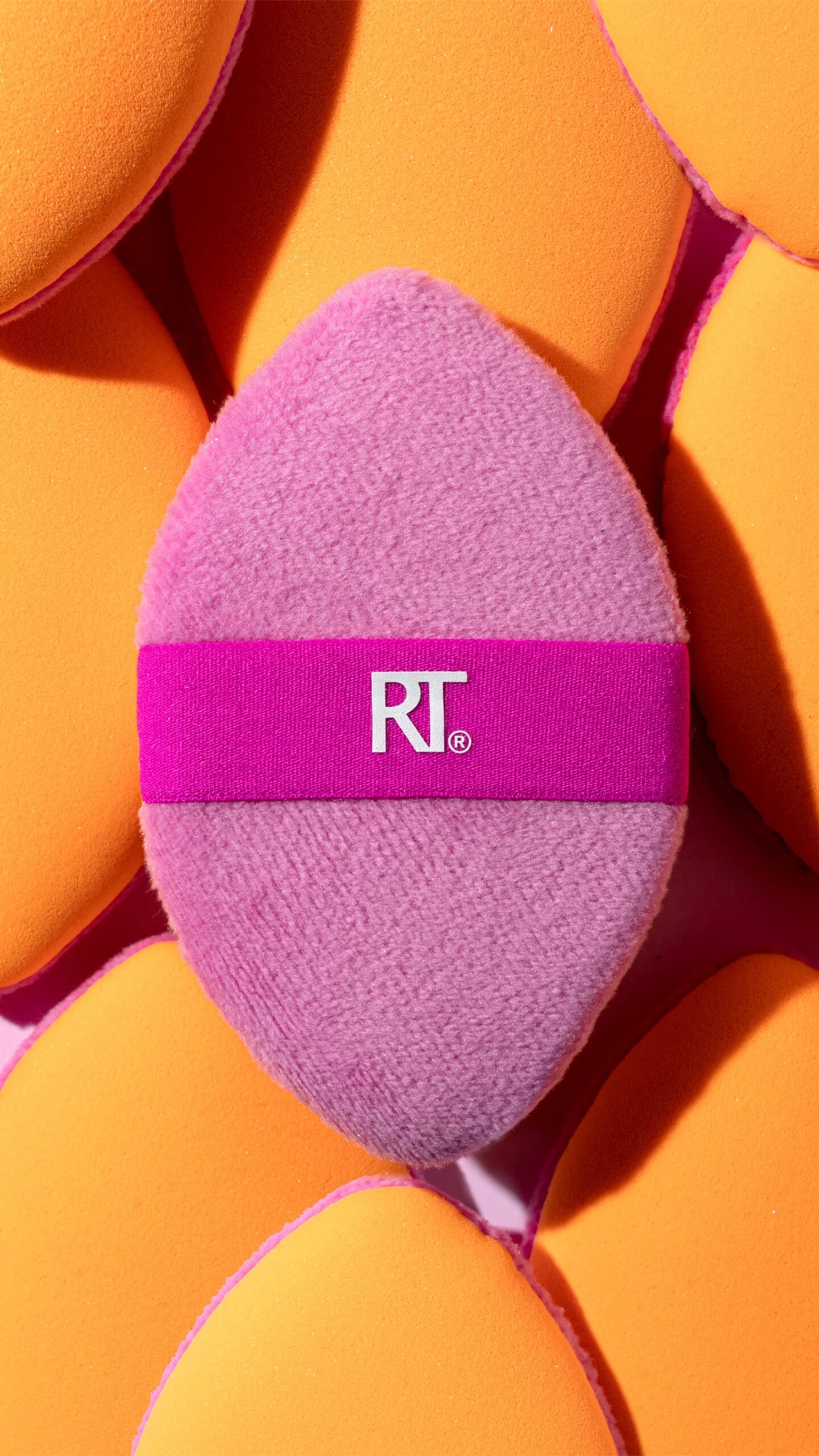 escubre el secreto de un look impecable con Miracle 2-en-1 Powder Puff ...